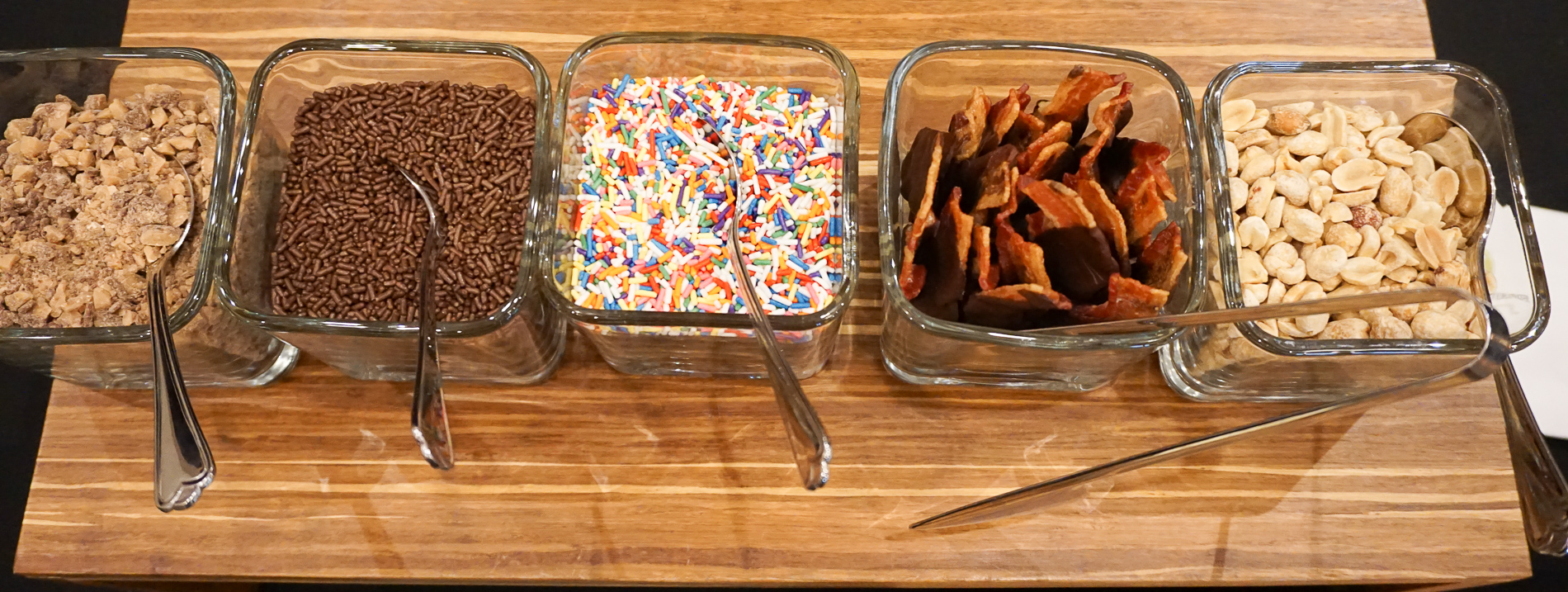 Sugar! Sugar! Donut Sundae Station - Kahns Catering