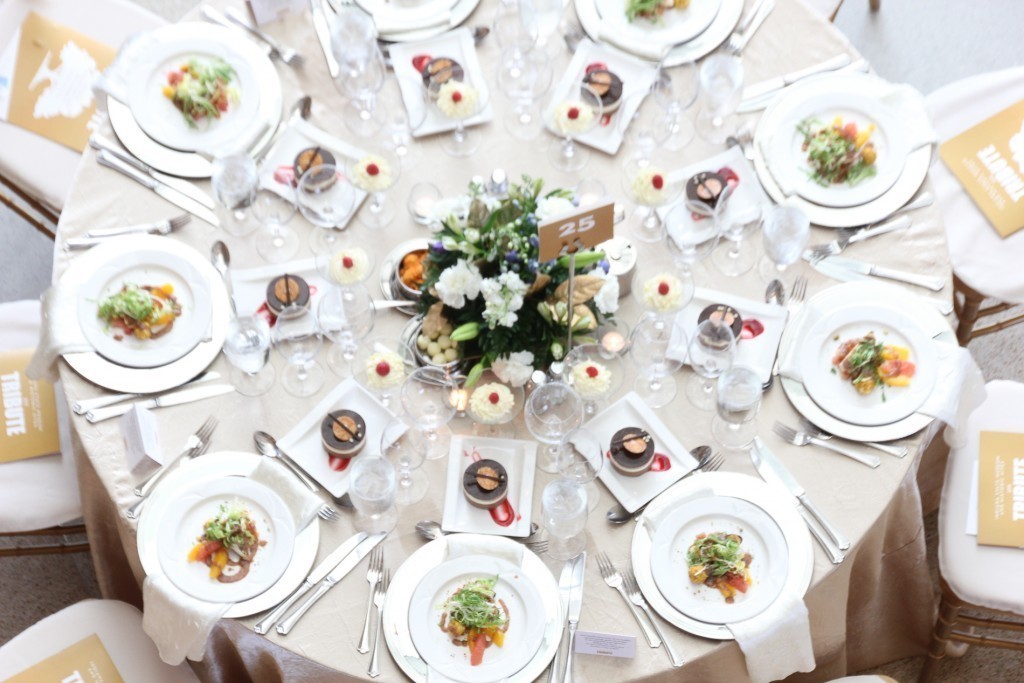 4 Sure Fire Tips for Hosting a Successful Seated Dinner - Kahns Catering